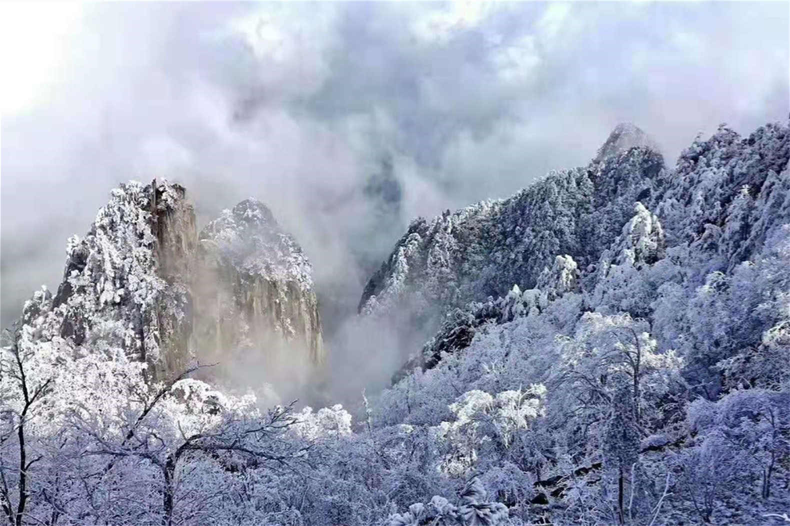 4-Day Anhui Private Tour to Mt.Huangshan, Tunxi Old Street, Xihai Great ...