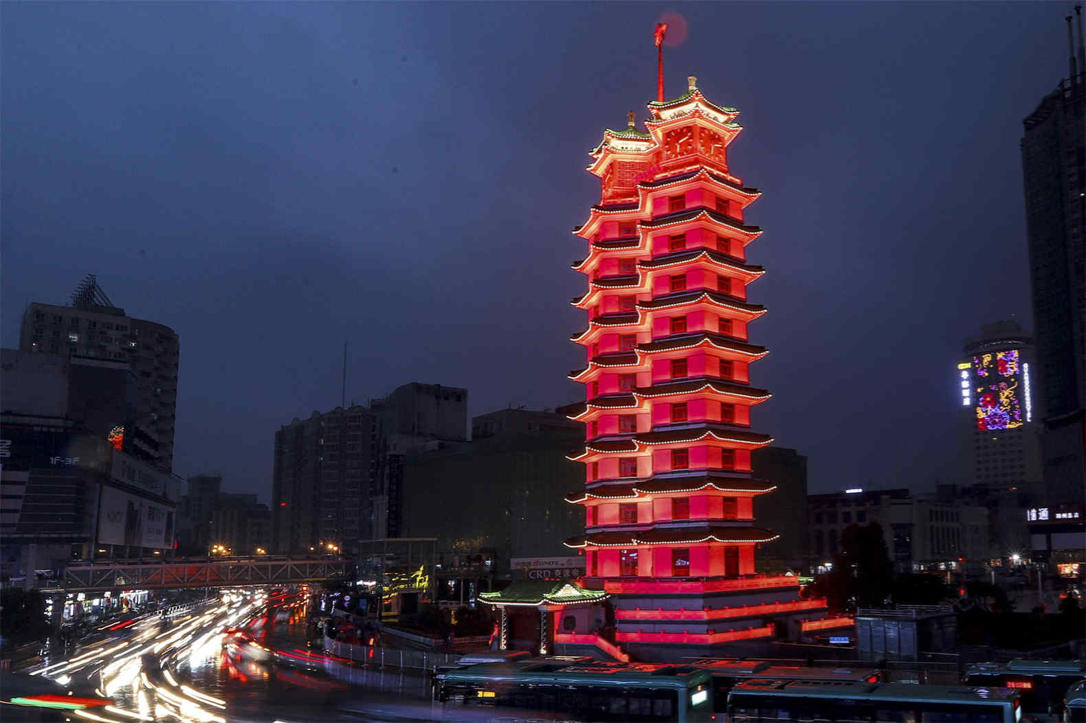 Zhengzhou Private Day Tour to Yellow Rive Park, Erqi Strike Monument ...