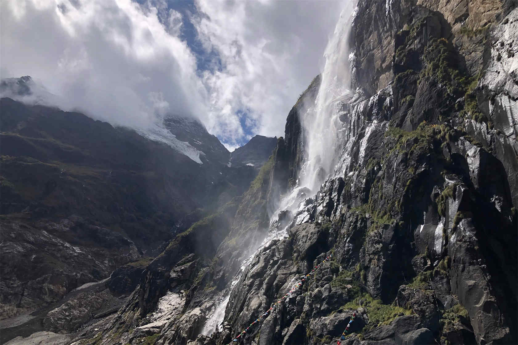 7-Day Yunan Trekking Tour of Yubeng Village Include Lijiang and Shangri ...