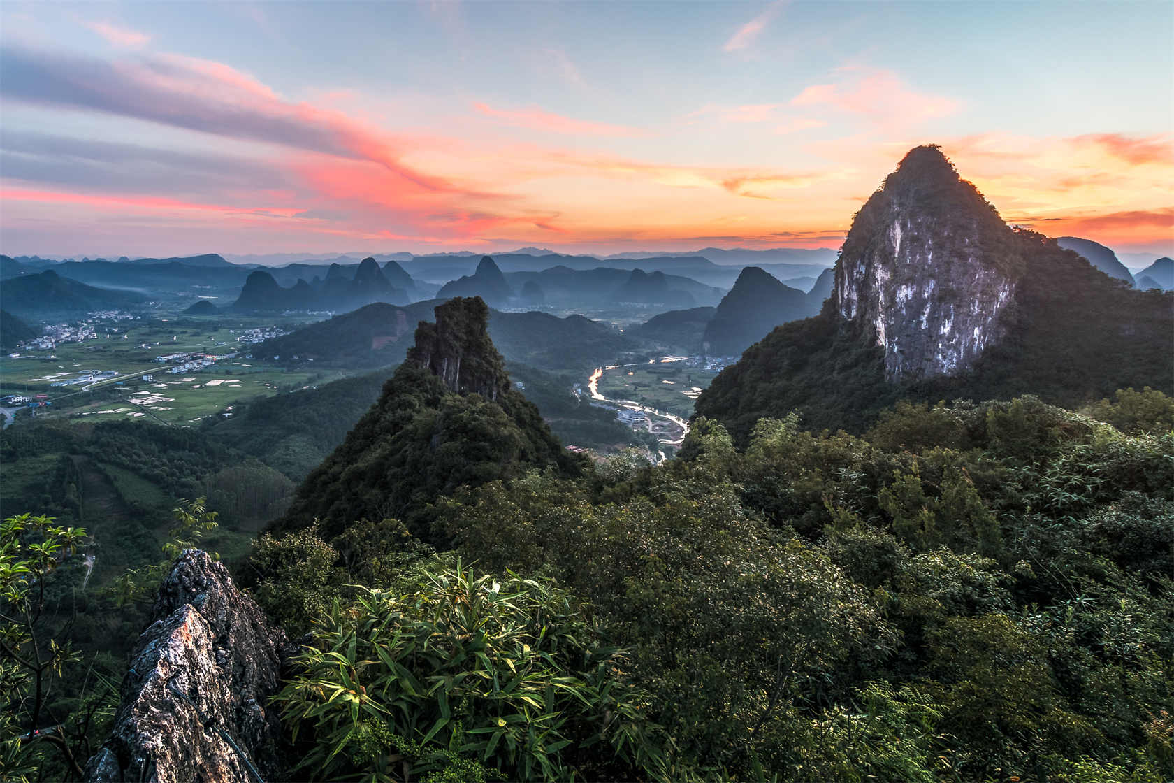 Private day Tour of Yangshuo Mountains - China Memory Trip