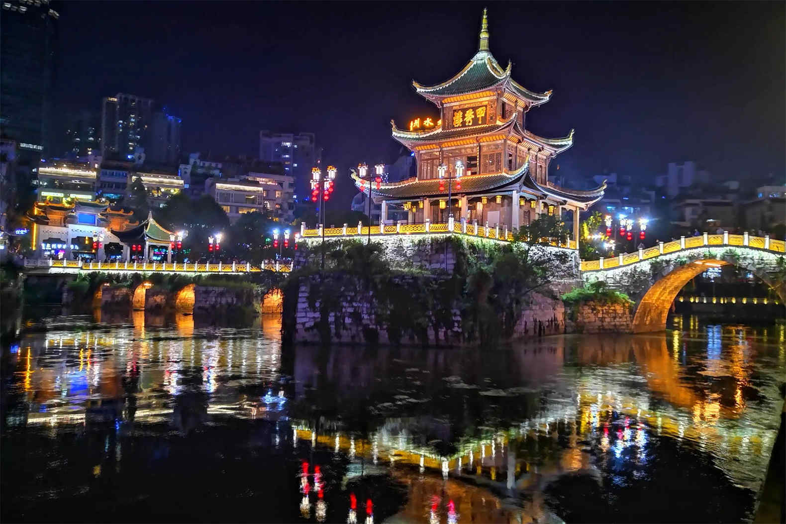 6-Day Guizhou Private Tour to Jiaxiu Pavilion, Huangguoshu Waterfall ...
