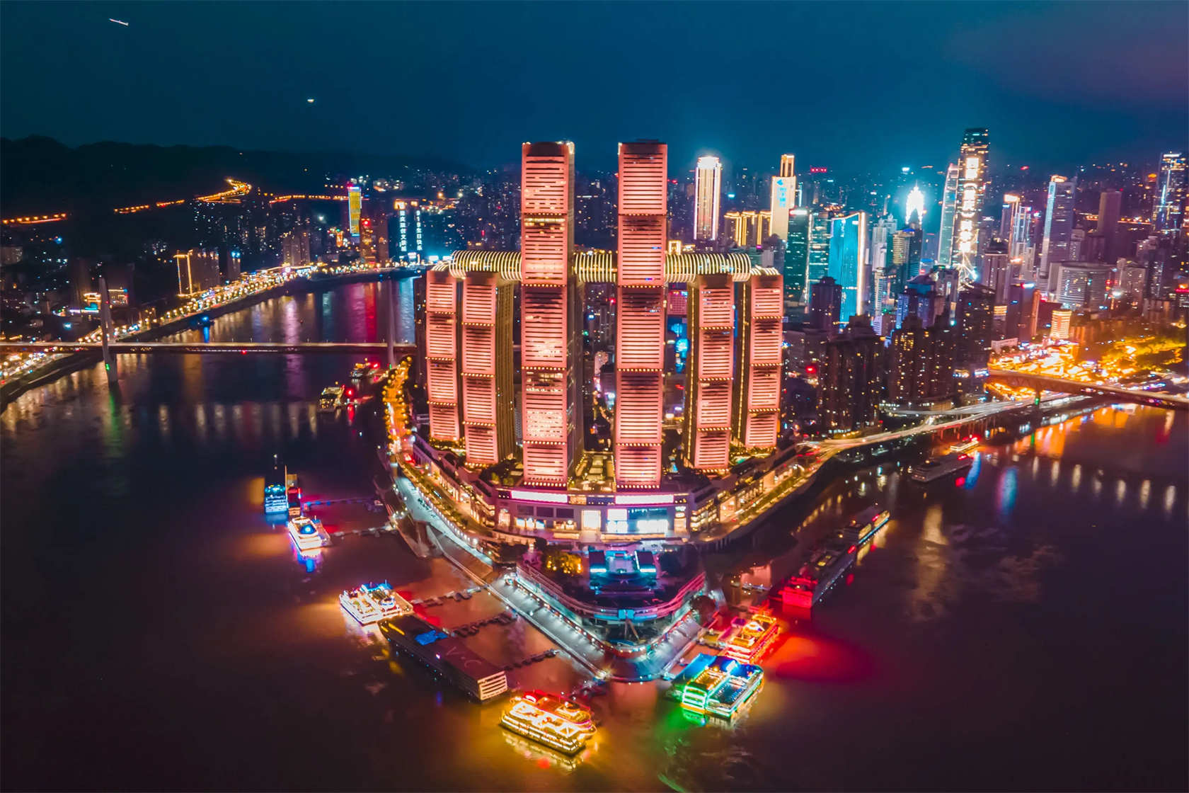 3-Day Chongqing to Chengdu Private Tour to Liziba Light Rail, Panda ...